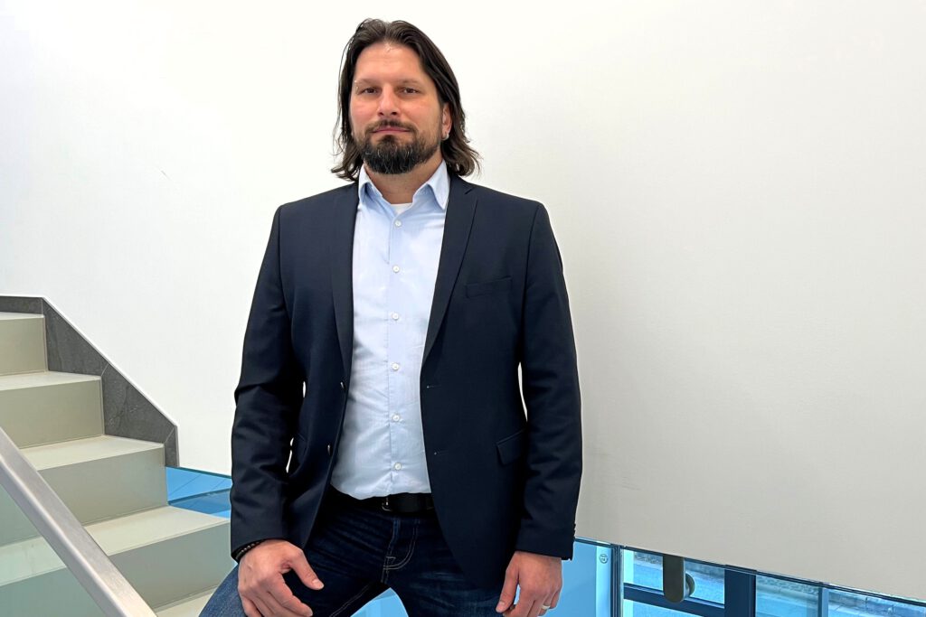 Lindner Plastic Packaging: Contacts